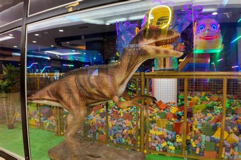 Shopping D Recebe Parque De Brinquedos Infláveis Inspirado Na Era Dos