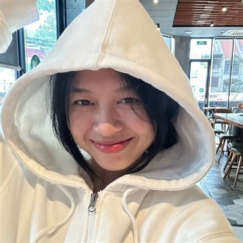 Nguyễn My Tramyhere • Threads Say More