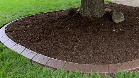Mulch Installation Waukee West Des Moines And Urbandale Ia