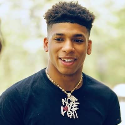 NLE Choppa Bio Height Single Nationality Net Worth Facts