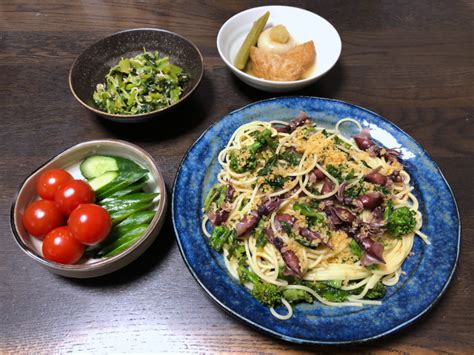 ホタルイカと菜の花のパスタ ぜんまいにもん