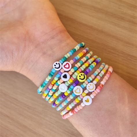 Cute Seed Bead Friendship Bracelets With Mystery Symbol Bead Etsy Bracelets Handmade Beaded