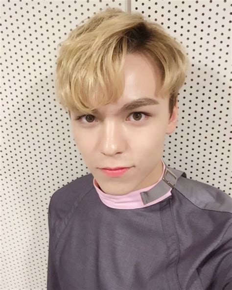 Seventeens Vernon 버논さんはinstagramを利用しています「i Looked Up Picture That