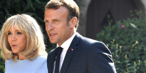 Emmanuel Macron Son Obsession Pour Le Parfum Intrigue