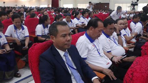 ឯកឧត្តមឧបនាយករដ្ឋមន្ត្រី ហង់ជួន ណារ៉ុន