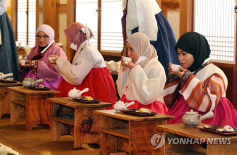 한국문화 체험하는 말레이시아 예비 한국어 교사들 연합뉴스