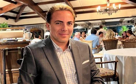 Cristian Castro muestra su trasero desnudo El Gráfico Historias y noticias en un solo lugar