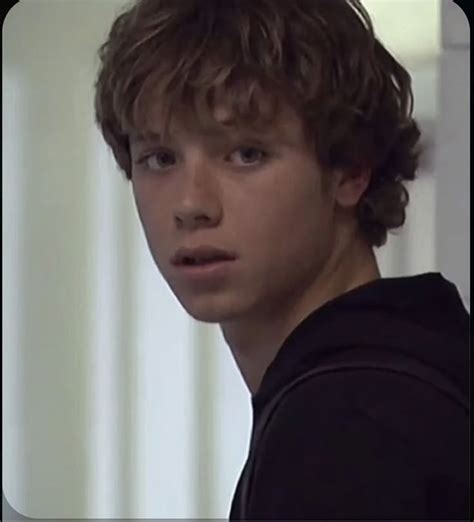 Pin By Dora Gök On Quick Saves Jeremy Sumpter Celebrities Male Cute