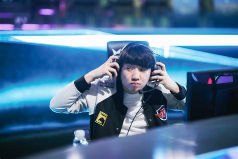 【lol】skt零封kz Deft被虐至070 Clid：他出現在眼前就教訓一下 Upower