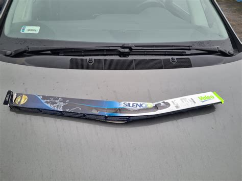 Замена передних щеток VALEO — Opel Zafira Tourer, 2 л, 2017 года ...