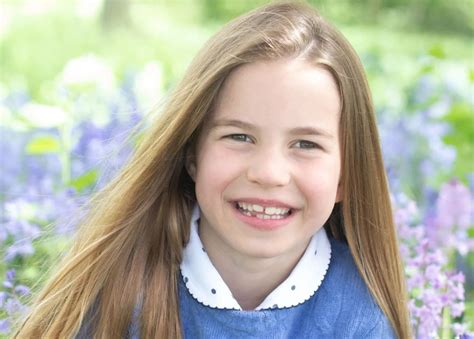 Kate E William Postam Foto In Dita Da Princesa Charlotte No Instagram Metro World News Brasil