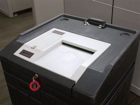 Counting Ballots Man Vs Machine Minnesota Public Radio News