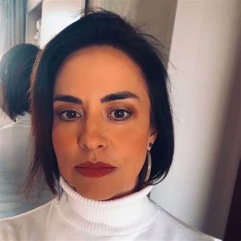 Lia Tatiana Liatati On Threads