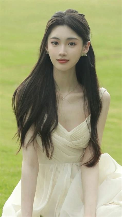Yiye Isabella 伊莎贝拉 ทรงผมผู้หญิง ผู้หญิง นางแบบ