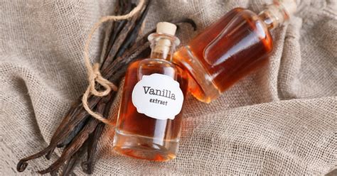 7 Best Vanilla Extract Substitutes Insanely Good