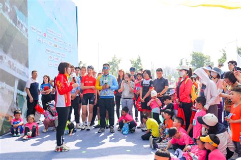 2023中国·成都天府绿道国际自行车赛盛大开赛体育央视网