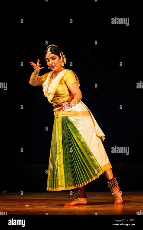 Chennai India August 31 Bharata Natyam Bharatanatyam Classical Indian Dance Performance