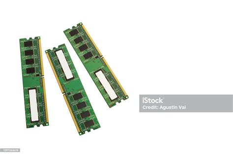 흰색 배경에 격리된 Ddr 메모리 임의 추출 기억 장치에 대한 스톡 사진 및 기타 이미지 임의 추출 기억 장치 컴퓨터 0명 Istock