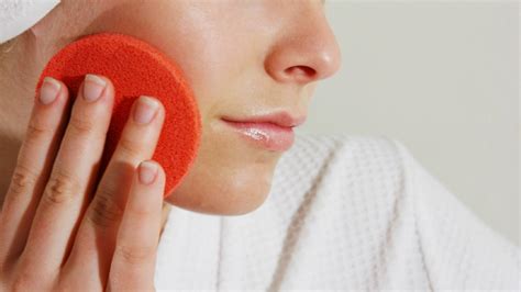 Safe Ways To Remove Dead Skin On Face