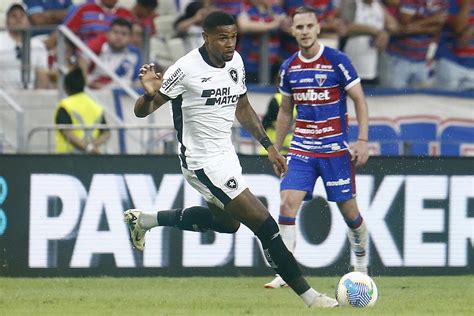 Fortaleza x Botafogo Apesar de necessária dosagem do elenco deixa sensação de que vitória