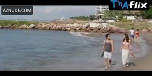 Scarlet Gruber Bikini Scene In Medicos Linea De Vida Tnaflix