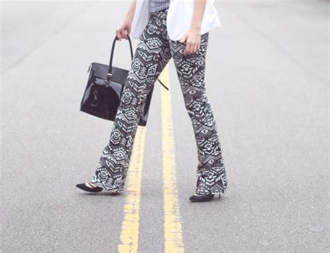 Look De Trabalho Mix De Estampas Van Duarte
