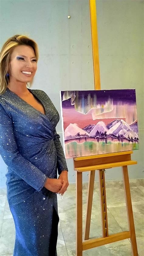 „polarna Svetlost Osvetlela Platno Poznate Slikarke I Književnice Dr Sanje Klisarić Blic