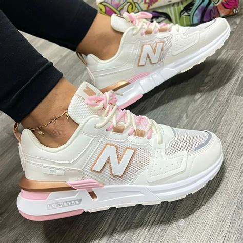 Pin By Jaley R ᥫ᭡ On Shoes 👣 In 2024 Trendy Shoes Sneakers Pretty