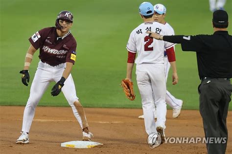 양현종 김광현과 8년 만의 올스타 선발 맞대결에서 판정승 한국경제