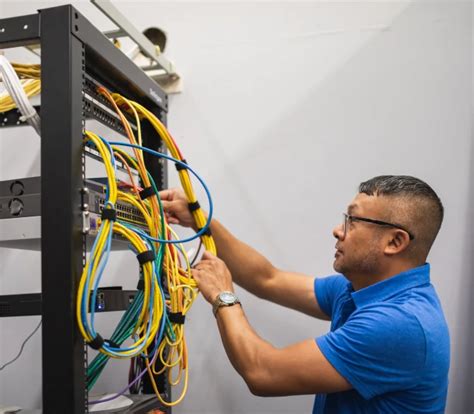 Hybrid Cloud Solutions For Seamless Business Opertions Verus