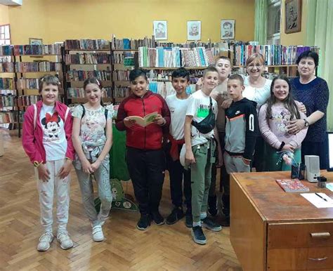 Посета малишана из Нове Гајдобре НАРОДНА БИБЛИОТЕКА ”ВЕЉКО ПЕТРОВИЋ”