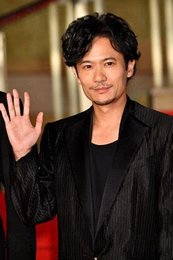 稲垣吾郎の“愛と欲望”に応えて？ 映画「ばるぼら」で美波と二階堂ふみが妖艶対決（写真2） デイリー新潮
