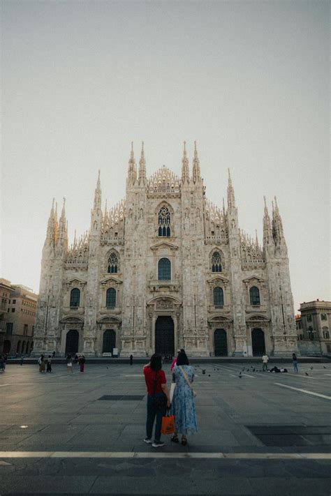有关 户外 Duomo Di Milano 伦巴第大区 假期 公共广场 历史地标 历史建筑 历史景点 哥特式建筑 地标建筑