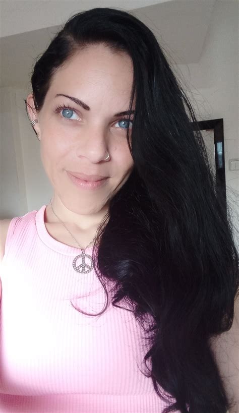 אדוה חיים של אמא תקשיבי יש אנשים שישמחו לראות אותך נכשלת תרגישי חופשייה לאכזב אותם ️ Facebook