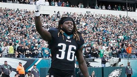 Jay Ajayi Has Electric Eagles Debut Nbc Sports