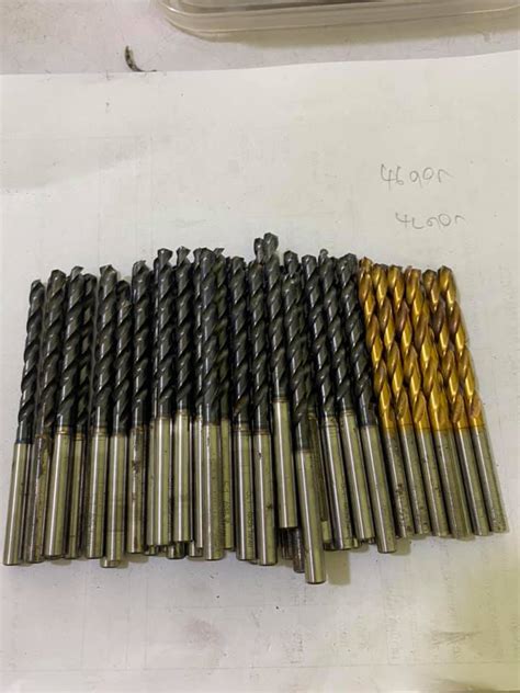 จัดโปรจ้า🎉🎉🎉 ดอกสว่านขนาด 5 1 Hss สีม่วง Japan ดอกละ50 เท่านั้น มีดกลึง สว่าน เอ็นมิล เก่า