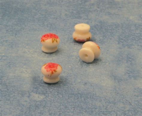 Large Rose Knobs Pk4 Dollshouse Mania