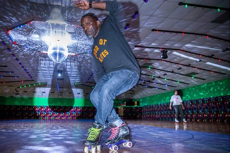 Famous Rollerskater Mo Sanders Wants You On All Fours D Magazine