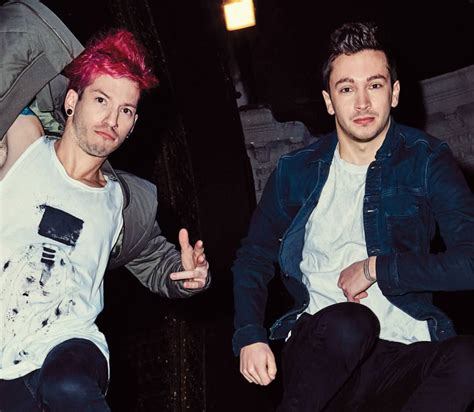 Twenty One Pilots Tyler Joseph And Josh Dun