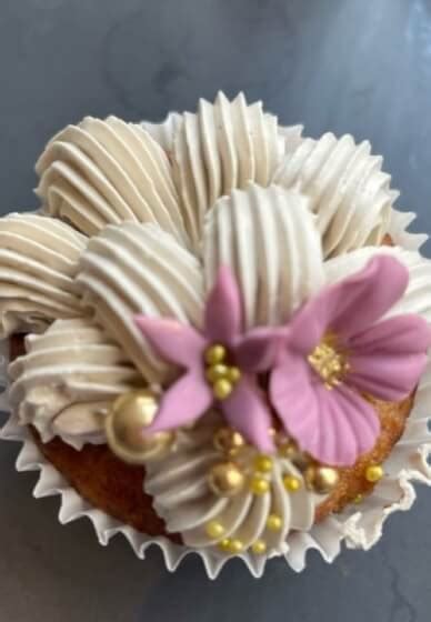 Cupcake Making Class Swiss Meringue Buttercream Adelaide Classbento