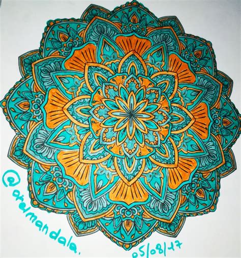 Mandala Gratuit Sur Le Thème Fleurs Et Végétations Mandalas Sur Le