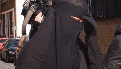 Muslim Woman Assaulted With Beer Bottle In Australia Hijab Torn