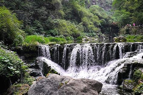 Photo Of Cascade Waterfall And Spring Water In Baquan Gorge Background