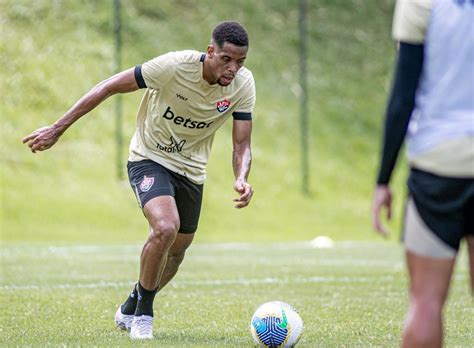 Vitória X Palmeiras Confira Onde Assistir E Prováveis Escalações
