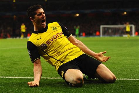 Robert Lewandowski Confirms Hell Leave Borussia Dortmund London