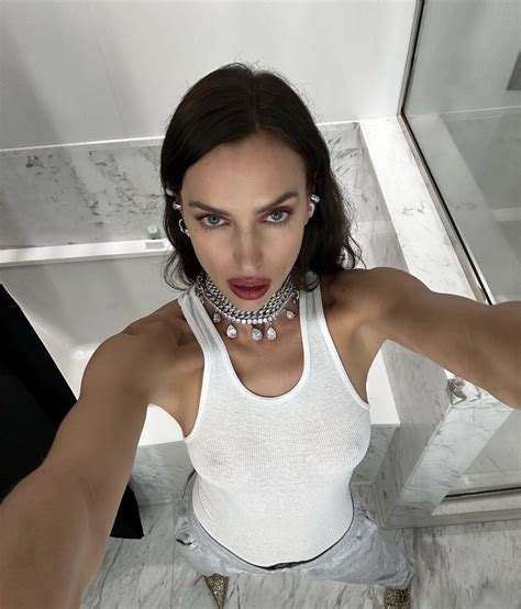 Как вам модель Ирина Шейк Пикабу