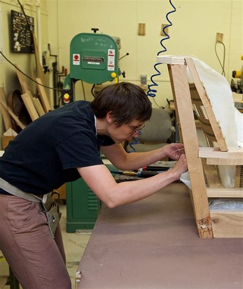 rembourrage artisanal École des métiers du meuble de montréal