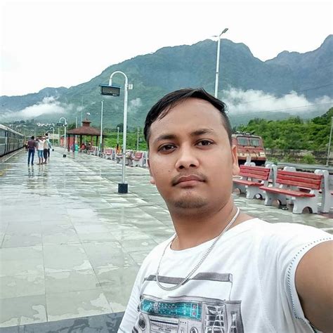 Ruman Thapa Rumanthapa • Threads Say More