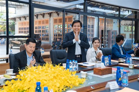 ឧកញ៉ា តែ តាំងប៉ បង្ហាញសមាសភាពប្រធាន អនុប្រធានគណៈកម្មការនីមួយនៃសមាគមមូលនិធិសម្ដេចតេជោ Sme