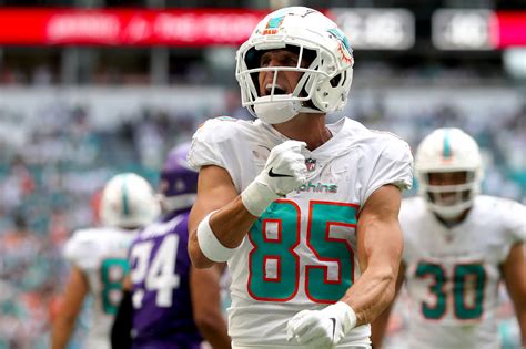 Dolphins Rule Out River Cracraft Austin Jackson Doubtful Vs Bears In